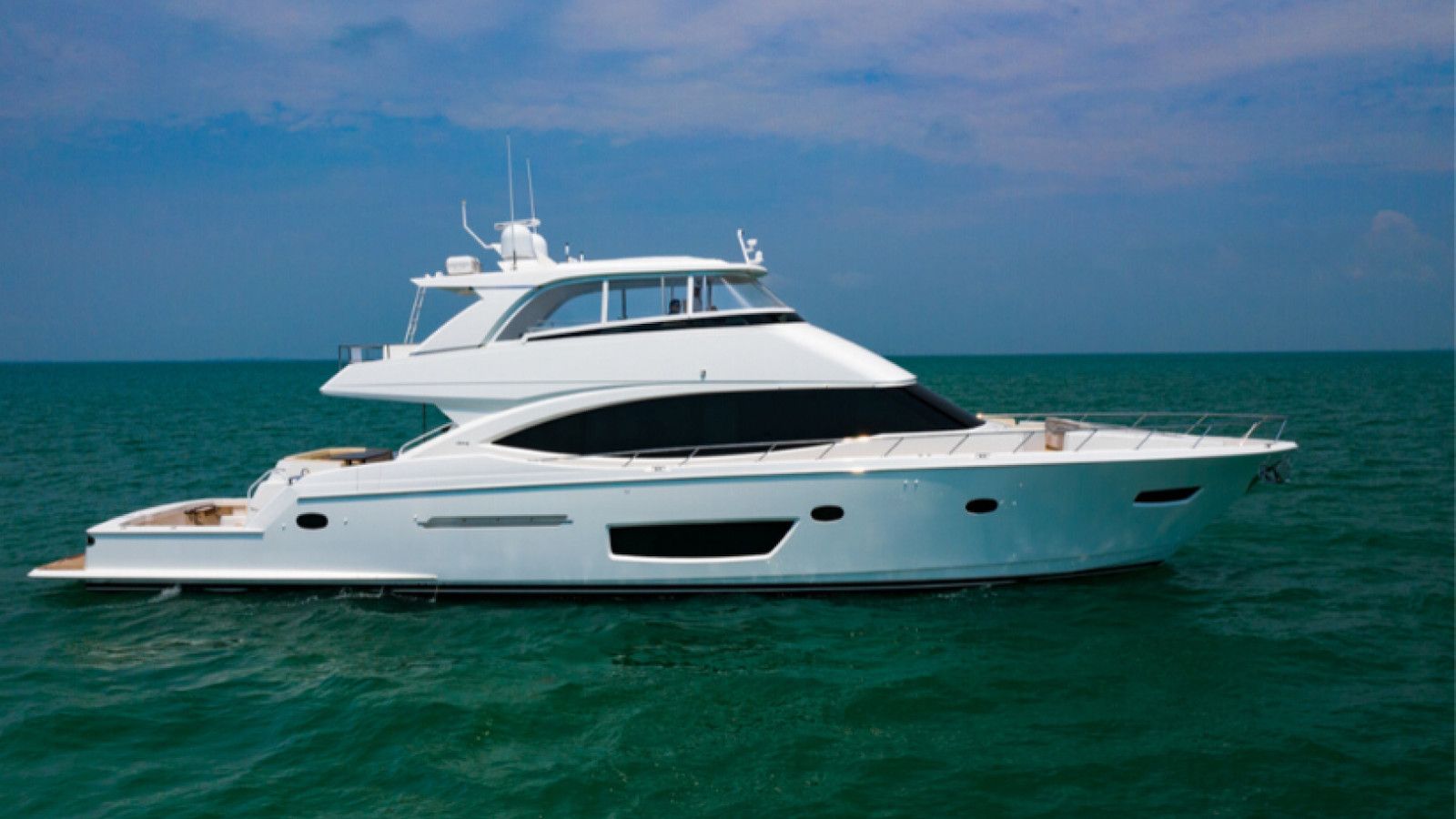Viking 82 motor yacht sold
